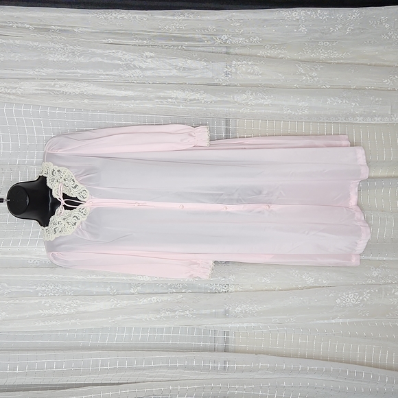 Vintage | Intimates & Sleepwear | Vintage Union Made Pale Pink Long ...